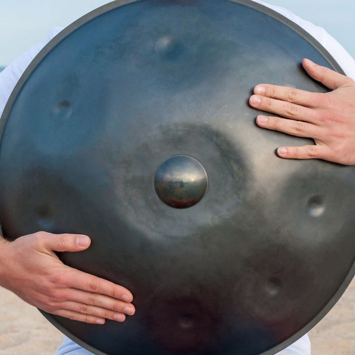 What is the standard size of the handpan?